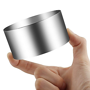 Gutsdoor 4 Pack Food Presentation Rings Stainless Steel Cake Rings Mold Small Baking Round Cooking Rings for Pastry, Cake, Mousse, Pancake - 4 Pushers+1 tweezer, 3.15 Inches Diameter