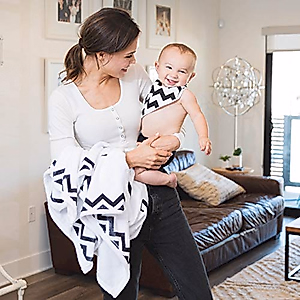 LooliBird Baby Monthly Milestone Blanket - 8 Milestone Cards Number Frame in a Gift Box - Fleece Baby Month Blanket for Baby Pictures - Baby Milestone Blanket Girl or Boy