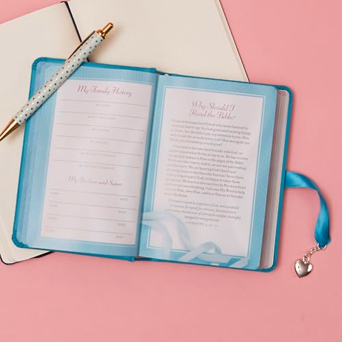 NKJV, Simply Charming Bible, Hardcover, Blue: Charm Bible Blue Edition