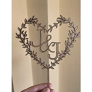 Personalized 2 Initials Wedding Cake Topper, Heart Cake Topper, Hand Lettered Initials, Mr & Mrs Custom Cake Topper, Anniversary Letters Flower Cake Topper Bride and Groom Monogram Floral Heart Wreath