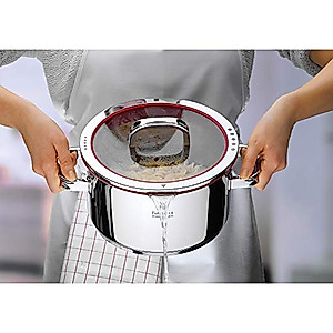 WMF sauce pan Ø 16 cm approx. 1,4l Function 4 Inside scaling lid - pour off or decant liquids without spilling to keep your dishes and cooker clean. Made in Germany hollow side handles glass lid Cromargan stainless steel brushed suitable for all stove top