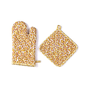 Shiraleah Nora Pink Leopard Print Pot Holder And Oven Mitt Set