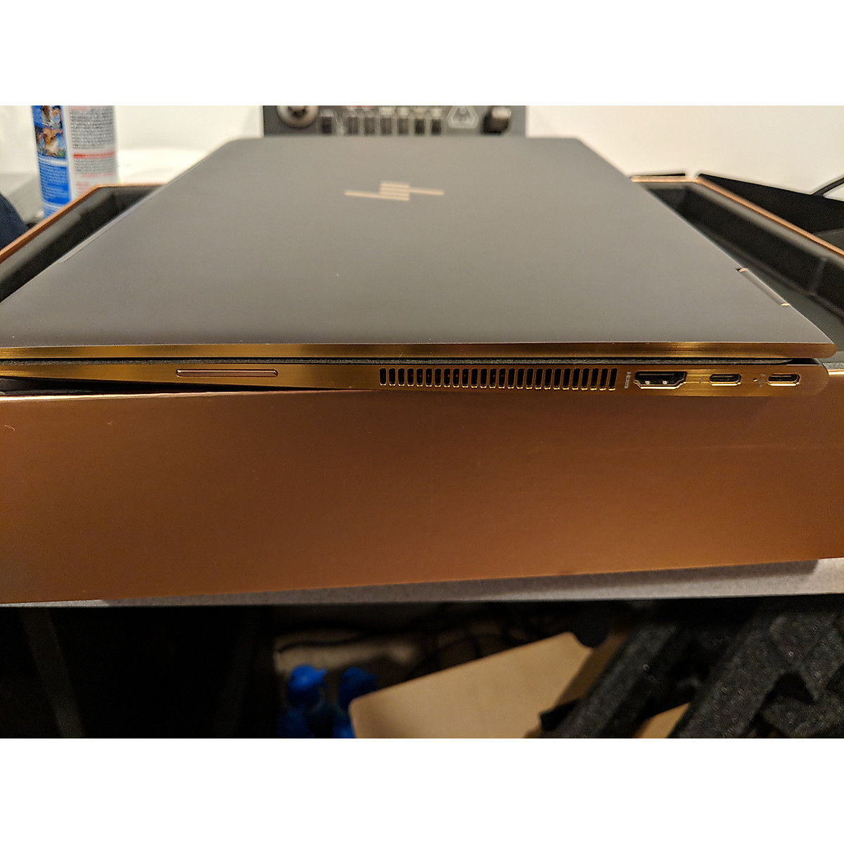 HP Spectre x360 2-in-1 15.6" 4K Ultra HD TouchScreen Laptop 7th Gen Intel Kaby Lake i7-7500U 16GB Ram 512GB SSD NVIDIA 940MX Thunderbolt Win 10 HP Active Pen