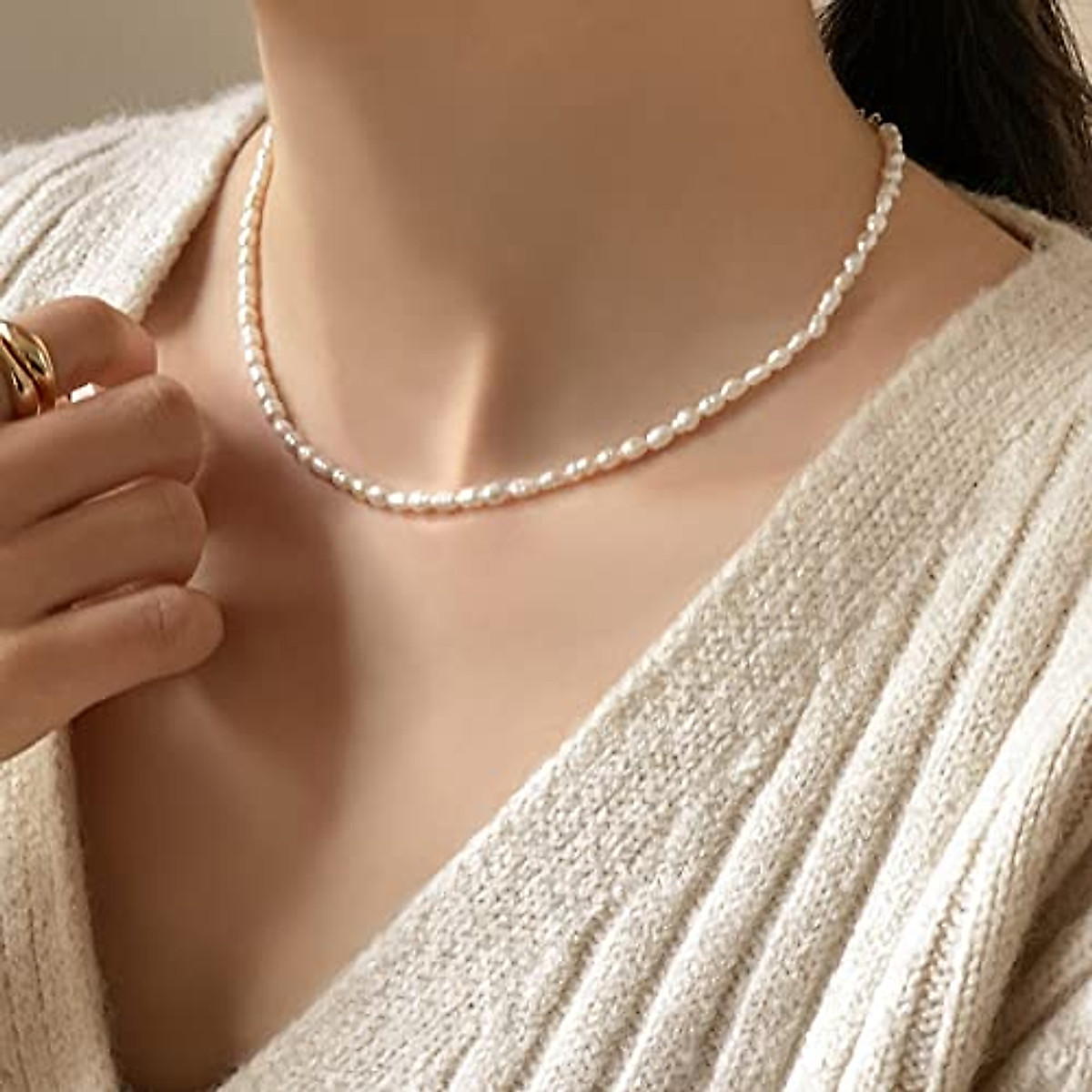 VIEWLAP Shell Pearl Necklace Simple Baroque Irregular Pearl Choker Necklaces Gold Chain Barbie Necklace Faux Chokers Hypoallergenic Collares For Women Girls