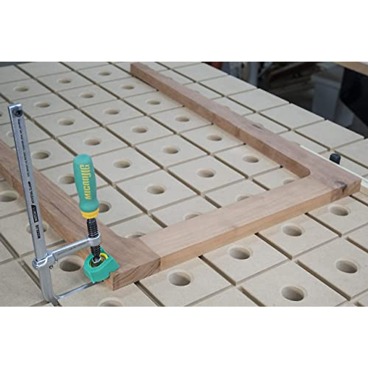 MICROJIG Matchfit DVC-850AP 2-In1, Track And In-Line Dovetail Clamp, Green