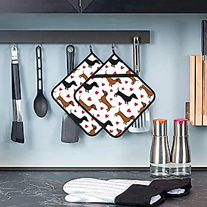 Romantic Dachshunds Set of 2 Square Insulated Pot Holders, Kitchen Baking, Pot Holders Sets, One with Pocket and One Without Pocket