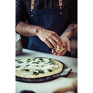 Emile Henry 2-Piece Pizza Set | Charcoal