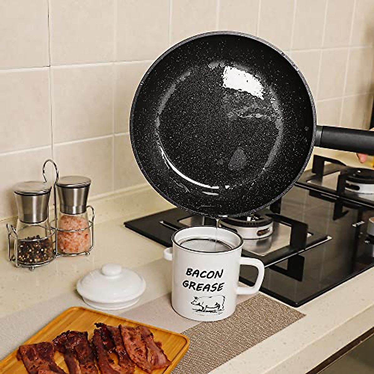 Bacon Grease Container with Strainer Rustic Farmhouse Ceramic Bacon Fat Container Bacon Grease Keeper with Food-Grade Silicone Spatula for Mom