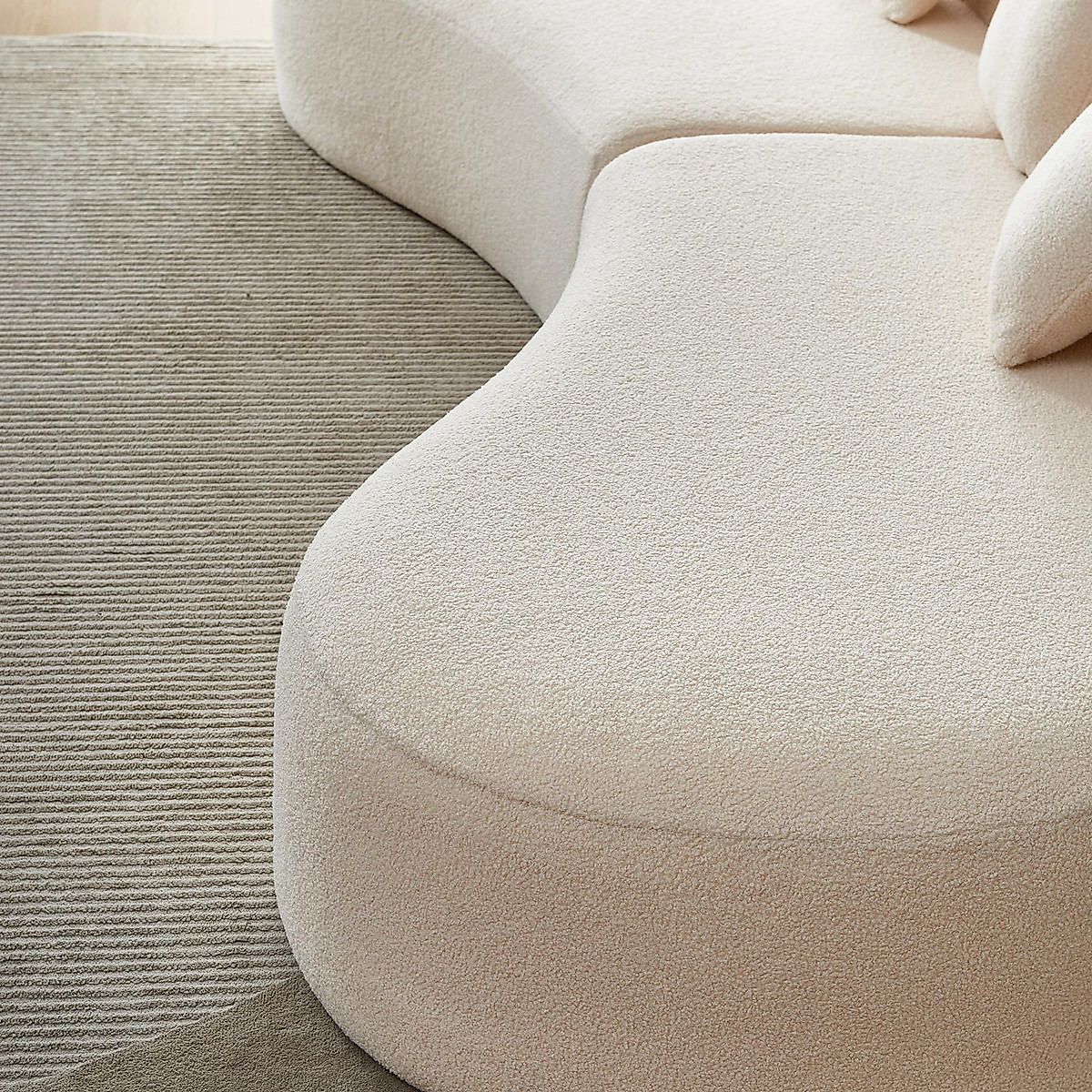 BAMOOLI 119'' Curved Sofa Couch, Mid Century Modern Half Moon Living Room Sofa, Luxury 4-Seat Sofa Couch with High-Density Foam Filled, Sherpa Lamb Fabric Sectional Sofa for Apartment, Office, Beige