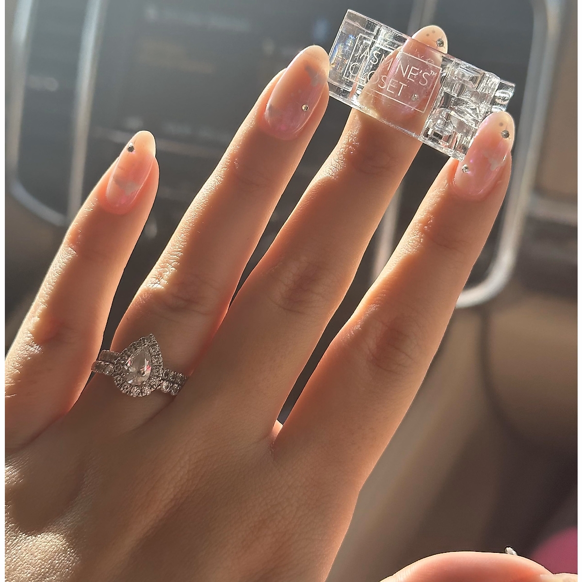 Jasmine’s Closet® Premium Nail Clips (5 Pack) - Eliminate Air Bubbles - Strong, Sturdy & Sets Glue Perfectly - Salon Quality Nails at Home