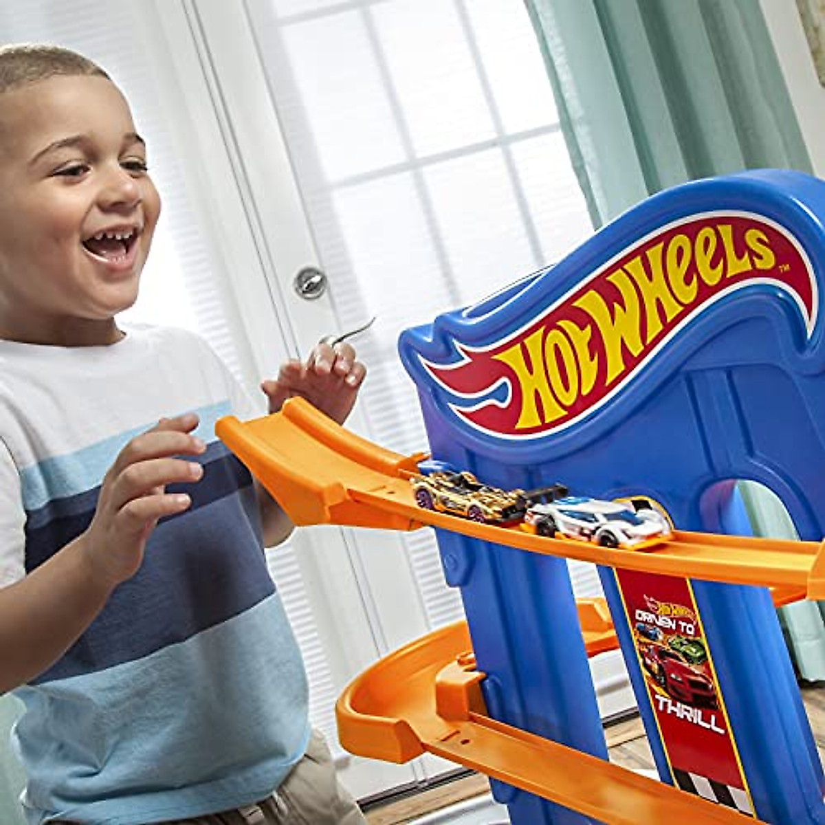 Step2 Hot Wheels Road Rally Raceway DIE-CAST Car Play Table