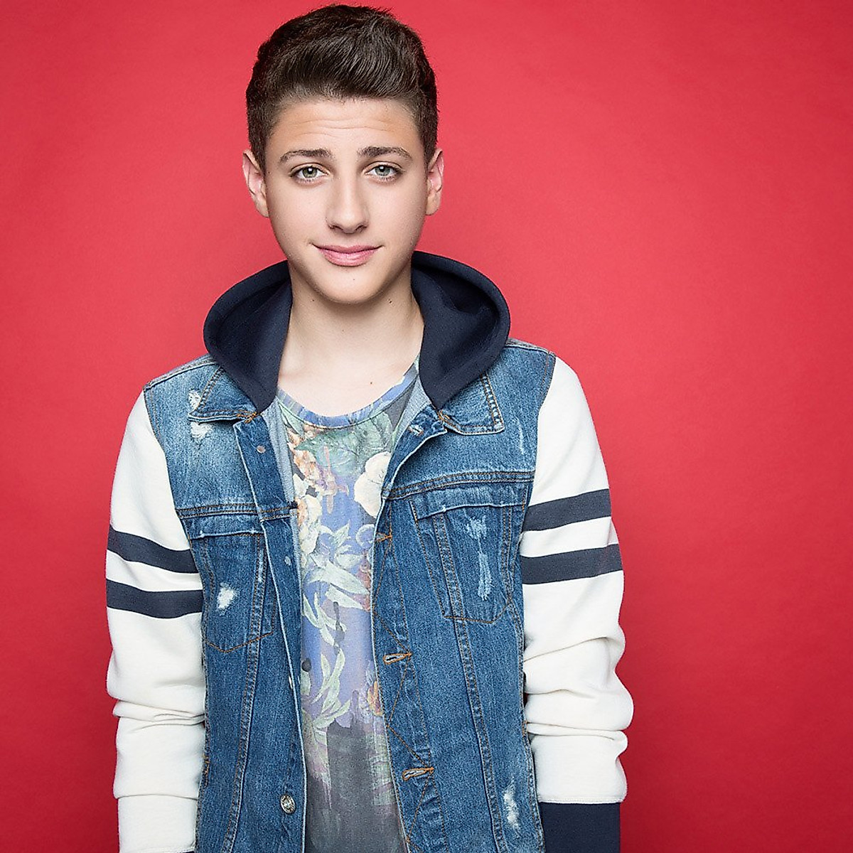 Savage Seamless Background Paper - #8 Primary Red (107 in x 36 ft)