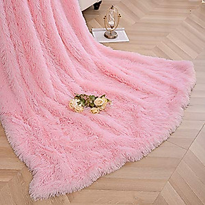 Faux Fur Throw Blanket, Super Soft Lightweight Shaggy Fuzzy Blanket Warm Cozy Plush Fluffy Decorative Blanket for Couch,Bed, Chair(50"x60", Pink)