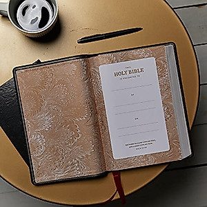 KJV Holy Bible, Giant Print Center-Column Reference Bible, Black Leather-look, 53,000 Cross References, Red Letter, Comfort Print: King James Version