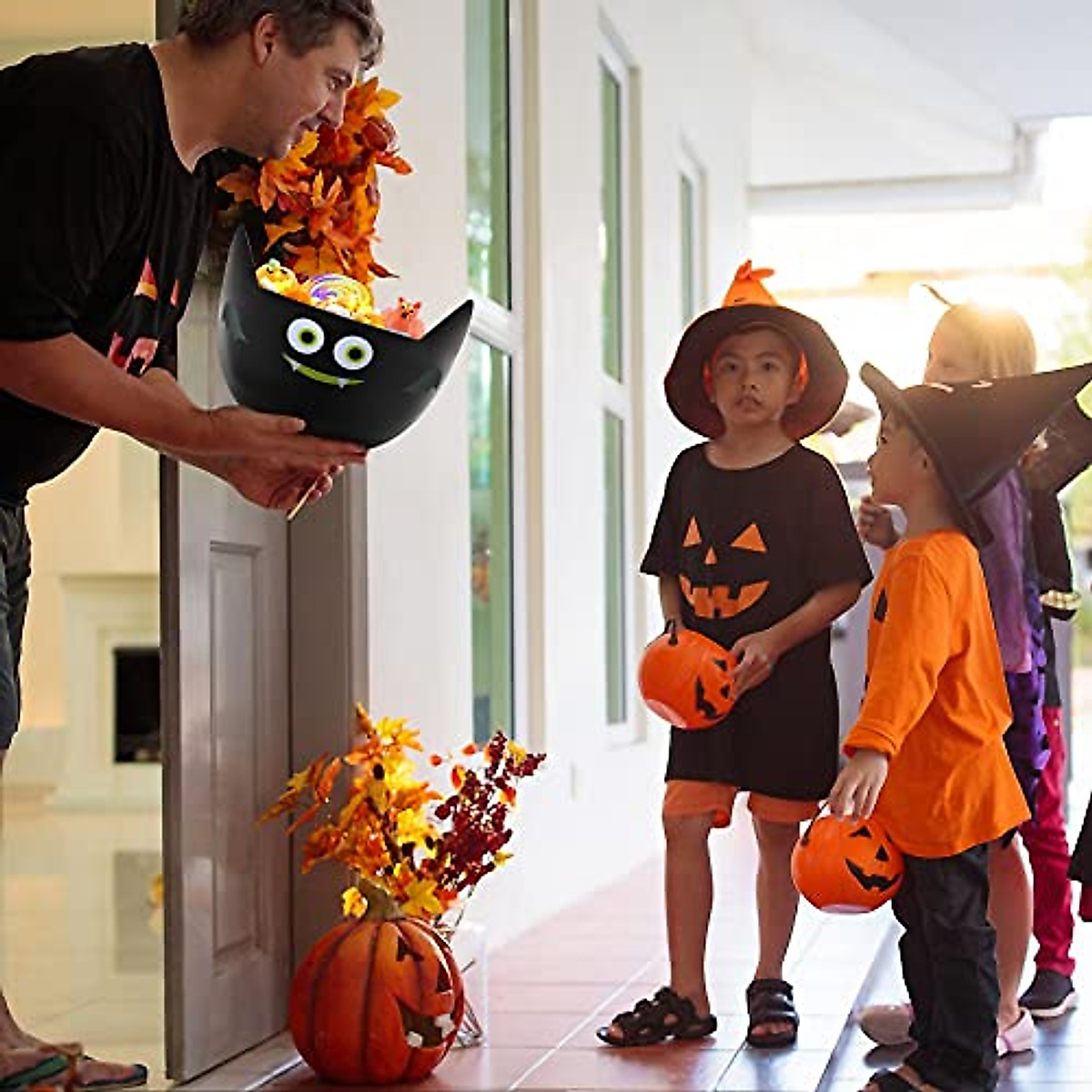 Zcaukya Halloween Party Supplies, Set of 3 Halloween Plastic Trick Treat Candy Bowls, Large Halloween Candy Holders, Cat Shaped Plastic Serving Bowl in Orange Purple Black for Halloween Parties