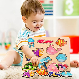 Wooden Peg Puzzles for Toddlers, 4 Pack Toddler Puzzles Set with Wooden Knobs, Preschool Learning Educational Animals Shapes Insects Pegged Puzzle Toys for 2 3 Year Old (Style 1)