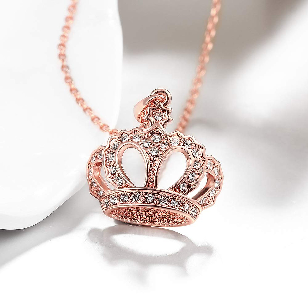 HENGYID Queen Style 18K Rose Gold-Plated Crown Necklace Pendant (Rose gold)