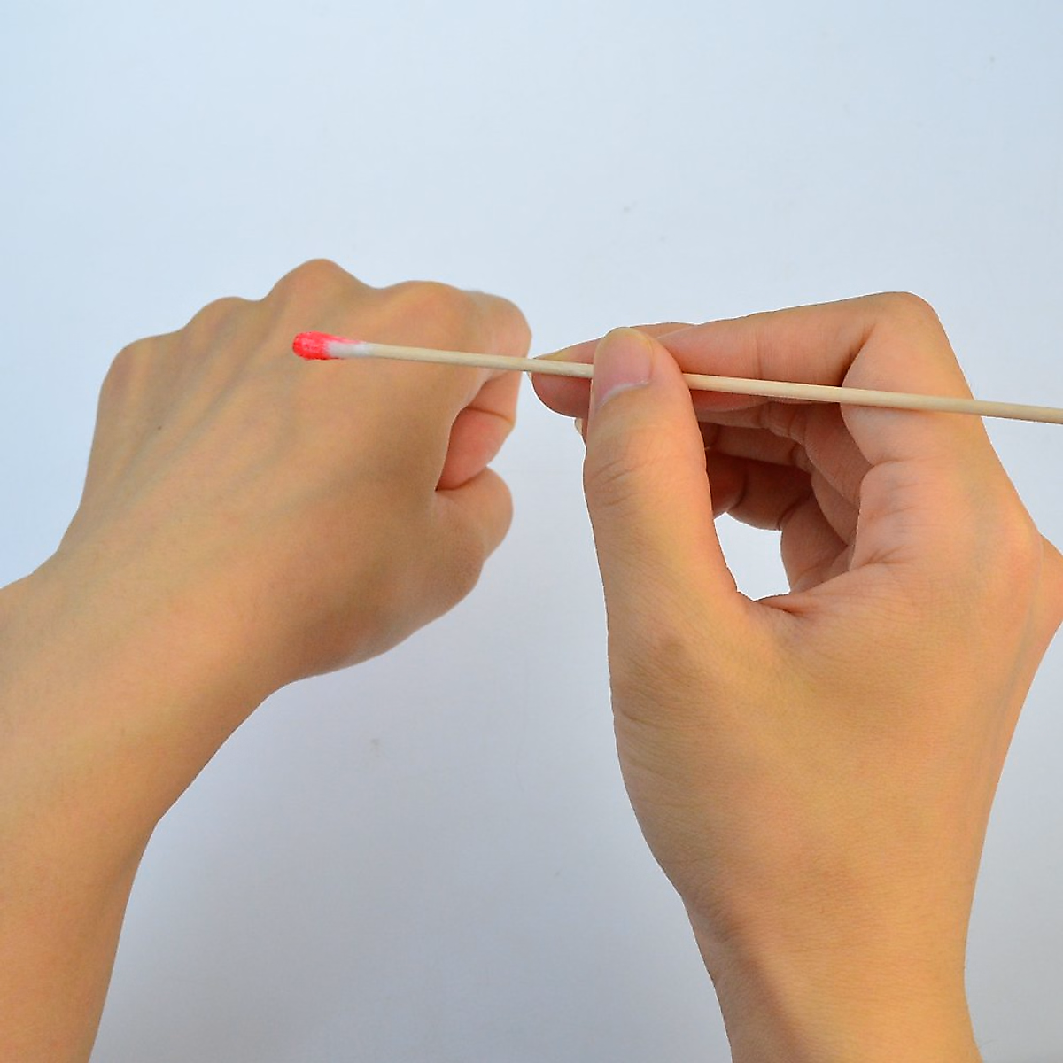 500 Pcs Swabs Cotton Sticks, Bantoye 6 Inches Cleaning Sterile Sticks with Wooden Handle for Wound Makeup Clean, Removal Residue