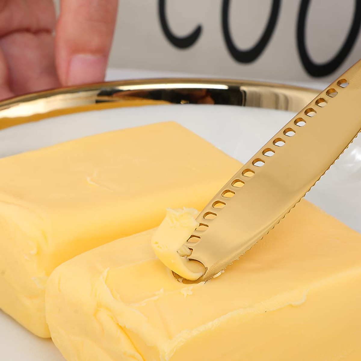 MINGYU Stainless Steel Butter Knives Colorful Peanut Butter Knife, Multifunction 3 in 1 Butter Spreader Knife With Holes Set of 4