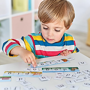 ORCHARD TOYS Moose Games Match and Spell Game. A Fun, First Reading and Spelling Game. 2 Ways to Play. Age 4+. 1-4 Players