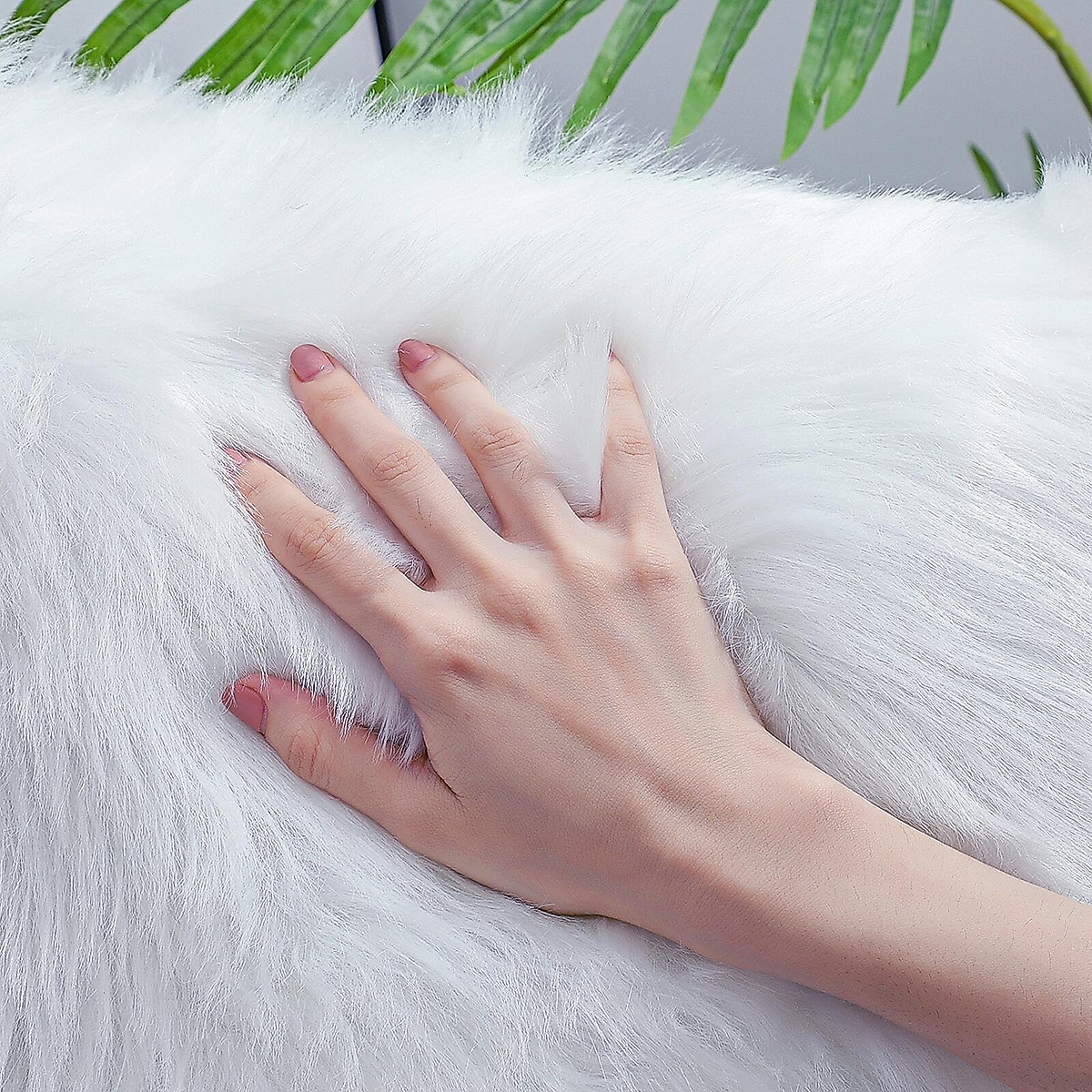 linmopm Excluding Insert Faux Fur Sheepskin Pillow Cover White Shag Fuzzy 18x18 Inch White 2 Pcs Super Soft Fluffy Cushion Plush Pillow Case Luxury Living Room Sofa Bed Home Decor Chair Cushion