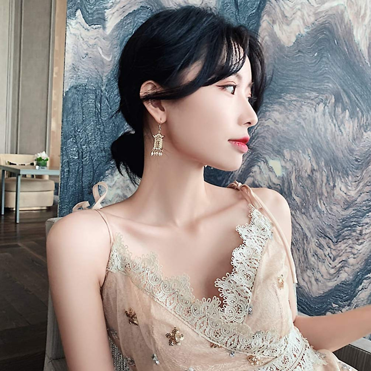 Holibanna 1 Pair Bead Tassel Earrings Gold Drop Earrings Pavilion Shaped Design Earrings Decorative Chinese Style Ear Jewelry Party Dangle Earrings for Women Ladies