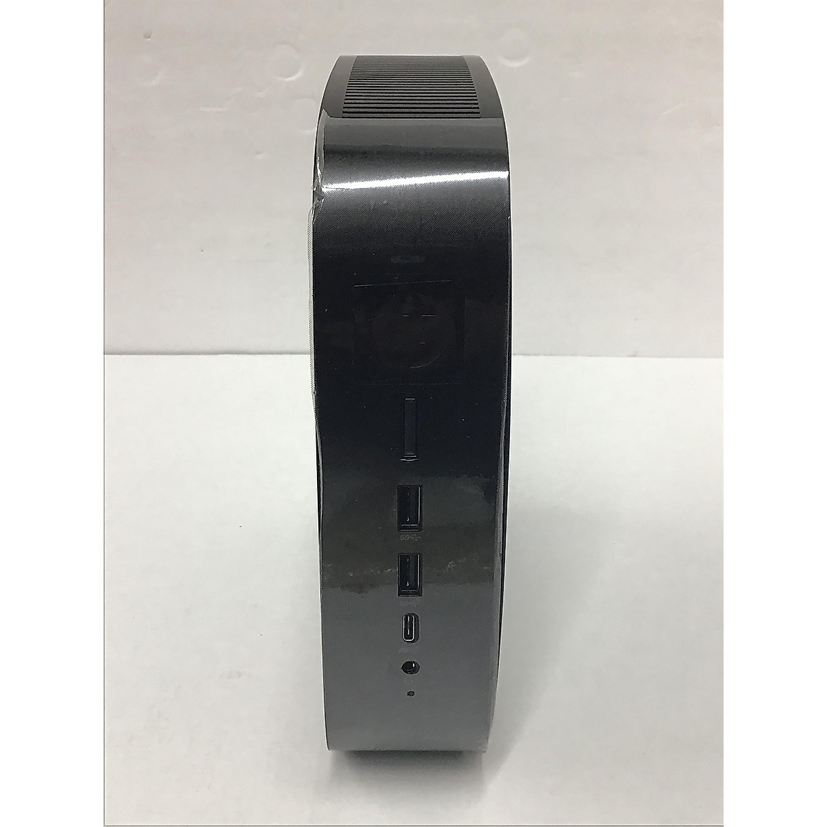 HP t740 Thin Client - AMD Ryzen V1756B Quad-core (4 Core) 3.25 GHz