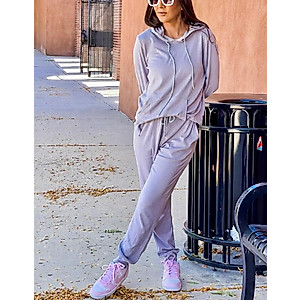 ZHENWEI Sweatsuits for Women Set Jogger Set Two Piece Tracksuit Casual Lounge Suit Long Pants Workout Athletic Outfits Hoodie Sweatshirts Pullover with Kangaroo Pockets (Light Grey,Small)