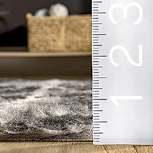 nuLOOM Bravo Spotted Faux Cowhide Area Rug, 5' 9" x 7' 7", Grey