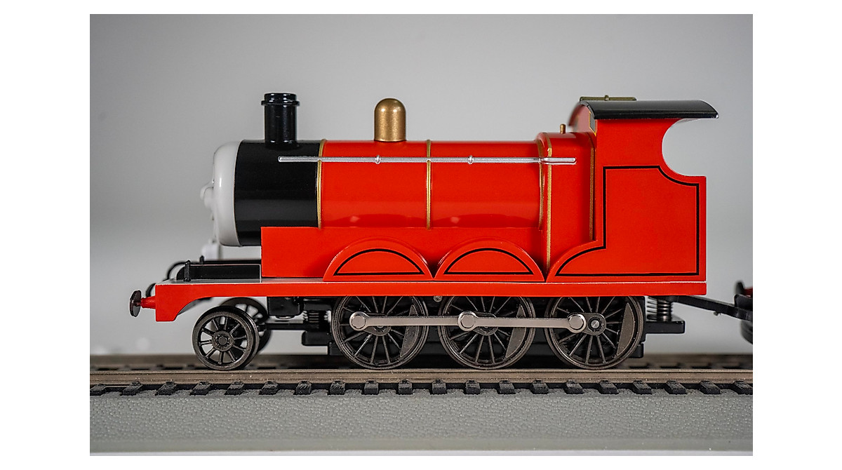 Bachmann James the Red Engine HO Scale Train w/ Moving Eyes