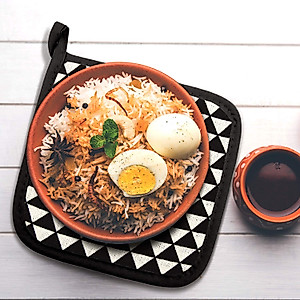 Large Pot Holders Oven Mitts Set Heat Resistant Pot Holders Square Pot Holder Hot Pads Trivet for Kitchen Cooking and Baking (4 Pieces)