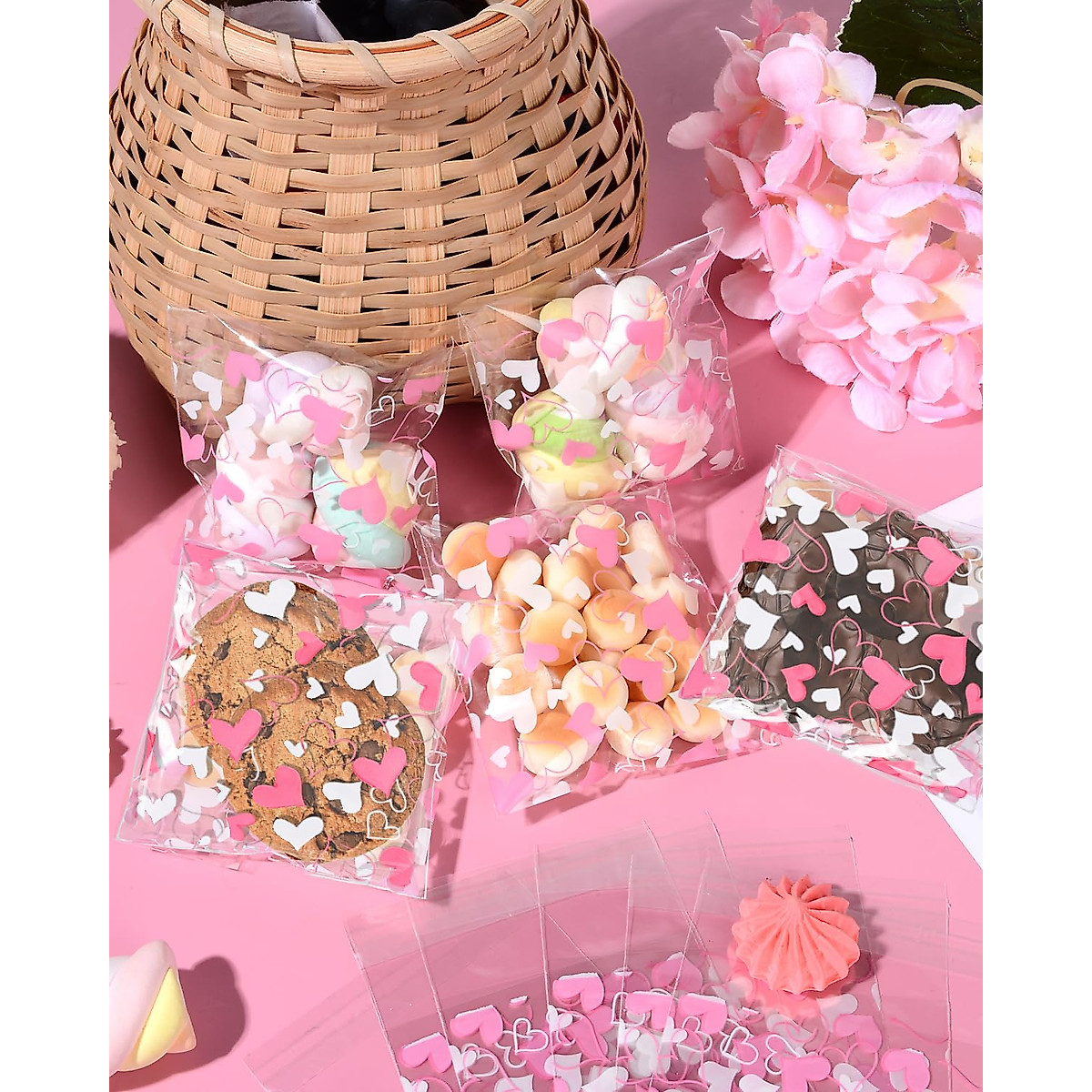 RAYNAG 200 Pcs Resealable Cellophane Bags Self Adhesive Cookie Cello Bags Lovely Heart-shaped Printed Poly Candy Bags for Dessert, Party Treats, Bakery, Candle, Soap, 3.74"x2.75"