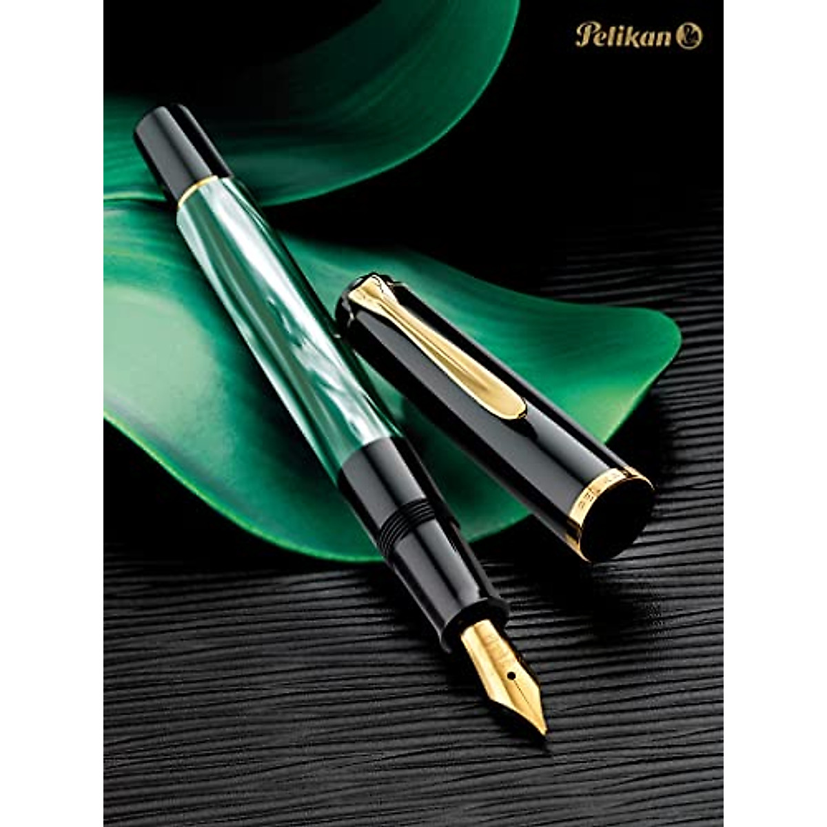 Pelikan Souverän M200 Fountain Pen, Medium Nib, Green Marble, 1 Each (994103)