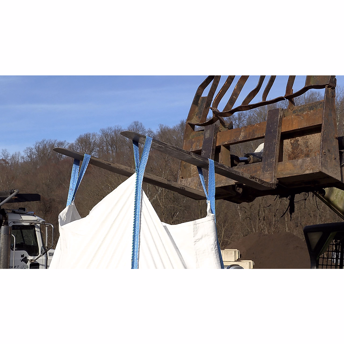 DURASACK Heavy Duty Builder's Bulk Bags 200-Gallon White Woven Polypropylene Contractor Trash Bags for Demo and Construction, Holds up to 2200 lbs, Open Top