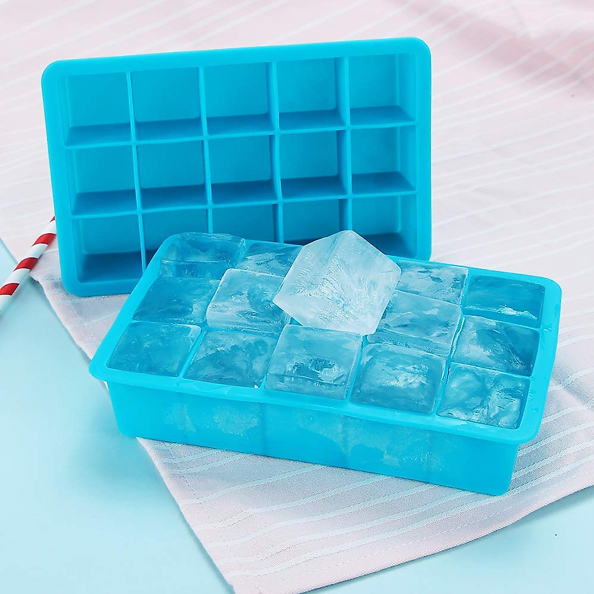 Webake Ice Cube Trays Silicone Ice Cube Molds, 15 Cavity Whisky Ice Cube Tray, Easy Release, BPA Free, Flexible Pack of 3
