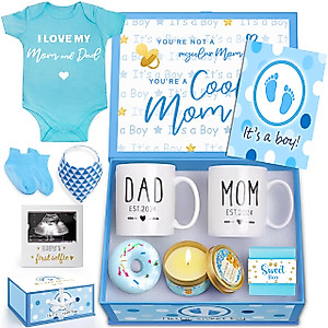 ShinnyWis 2024 New Mom Gifts for Women- Announcements Pregnancy Gifts for First Time Moms, Gender Reveal Gifts for New Parents Mom and Dad Mugs-11oz Coffee Mug Set (Blue)