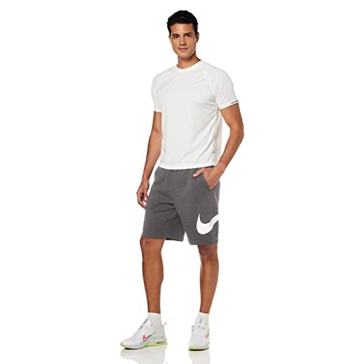 Nike Men's Sportswear Club Short Basketball Graphic, Charcoal Heathr/White/White, Medium