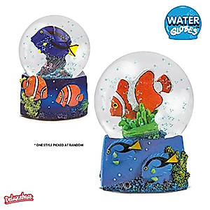 Water Globe - Reef Fish from Deluxebase. Snow Globe with Resin Figurine and Moulded Base. Great Home Globe Decor, Ornaments and Gifts. (Design Randomly Selected from Either Clown Fish or Blue Tang)