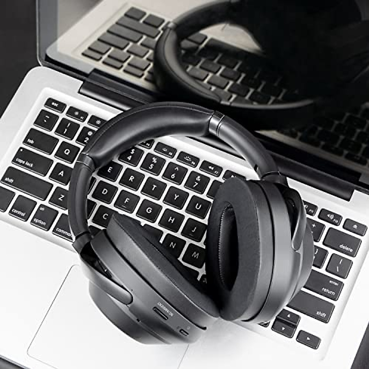 SOULWIT Cooling-Gel Replacement Earpads for Sony WH-1000XM3 (WH1000XM3) Over-Ear Headphones, Ear Pads Cushions with High-Density Noise Isolation Foam, Added Thickness - Black