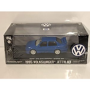 Greenlight 1: 43 1995 Volkswagen Jetta A3 Blue (86323)