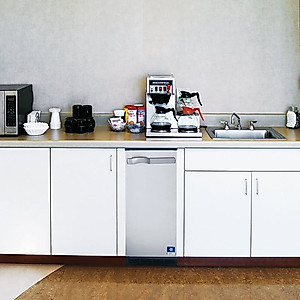 Manitowoc SM-50A 14 3/4" Air Cooled Undercounter Octagonal Cube Ice Machine with 25 lb. Bin - 53 lb.