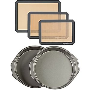 Amazon Basics Baking Mat and Cake Pan
