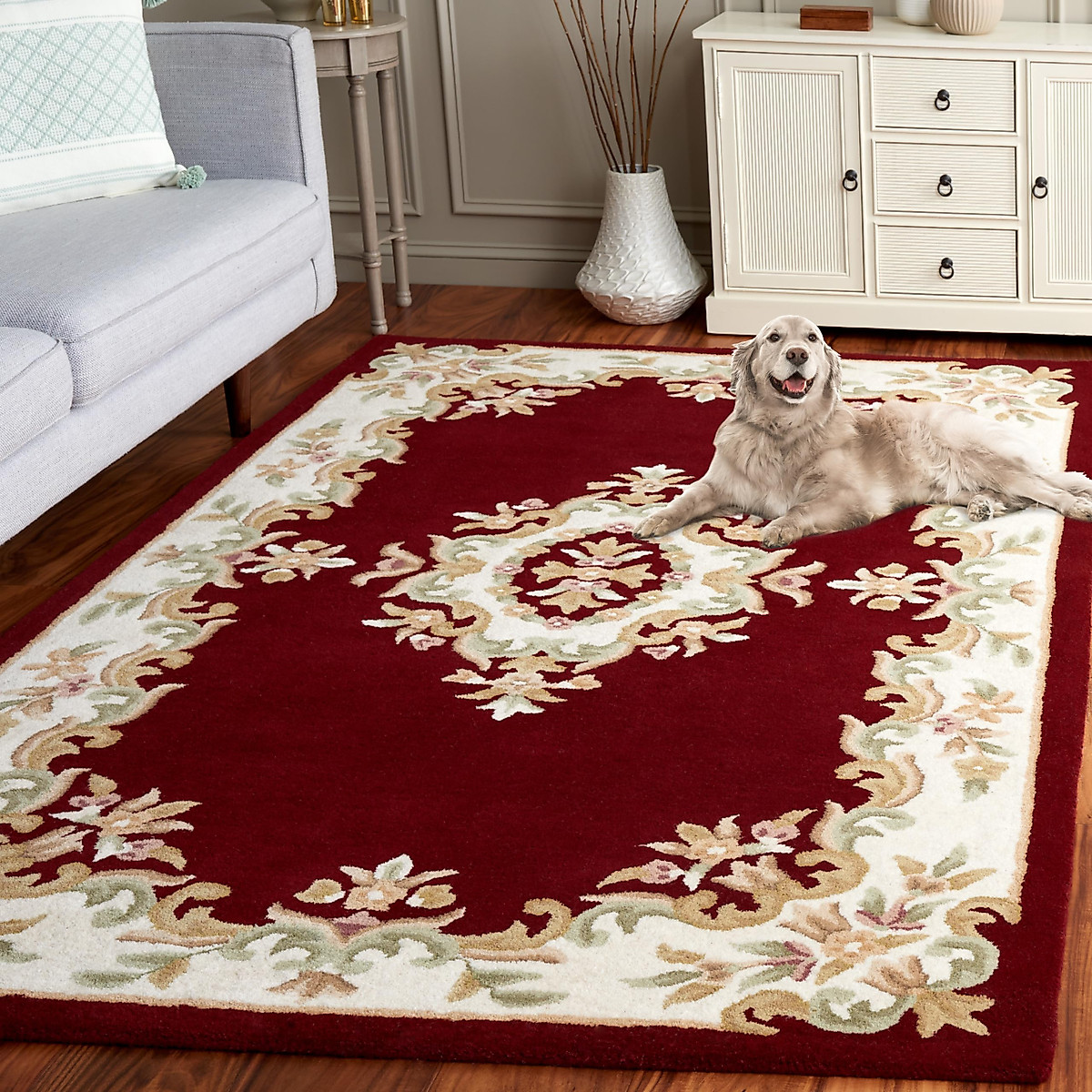 SAFAVIEH Aubusson Collection Area Rug - 3' x 5', Red & Ivory, Handmade Traditional Wool, Ideal for The Living Room, Bedroom, Dining Room (AUB301Q-3)
