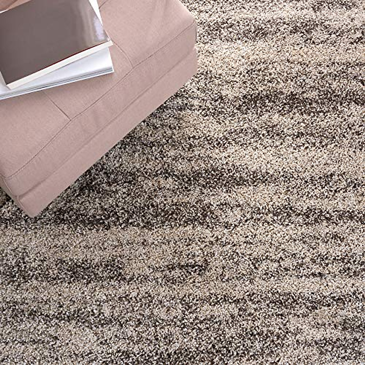 SAFAVIEH Hudson Shag Collection Area Rug - 7' Square, Ivory & Grey, Modern Design, Non-Shedding & Easy Care, 2-inch Thick Ideal for High Traffic Areas in Living Room, Bedroom (SGH206A)
