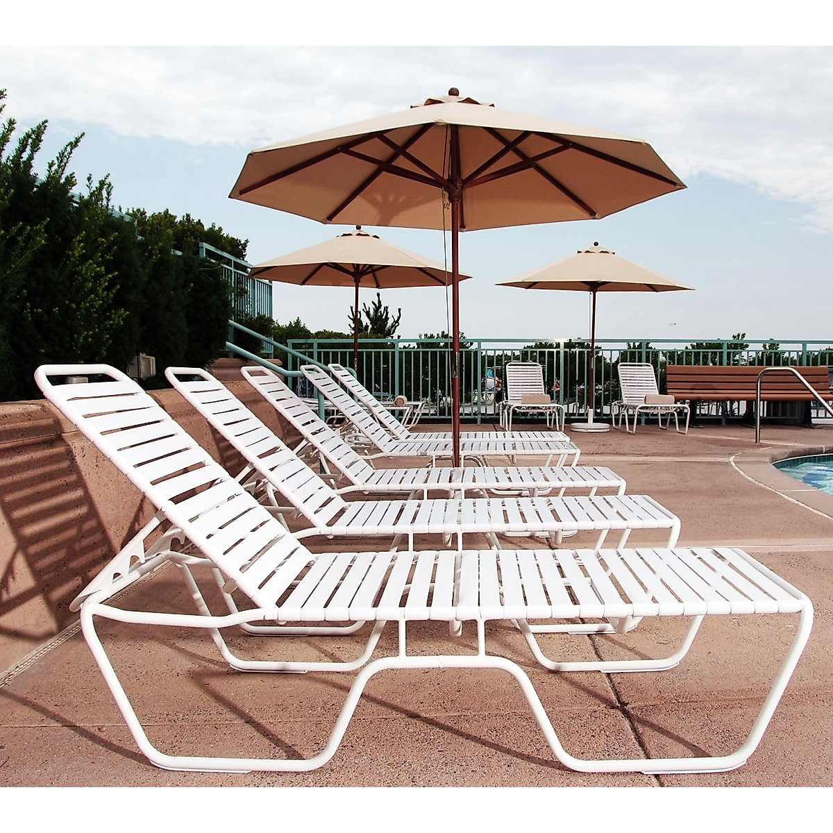 LukLoy Vinyl Straps for Patio Chairs Repair, 2 Pack 2" Wide x 20ft Long Replacement Straps for Patio Chairs Garden, Lawn Chair Repair Straps with 40 Rivets, White