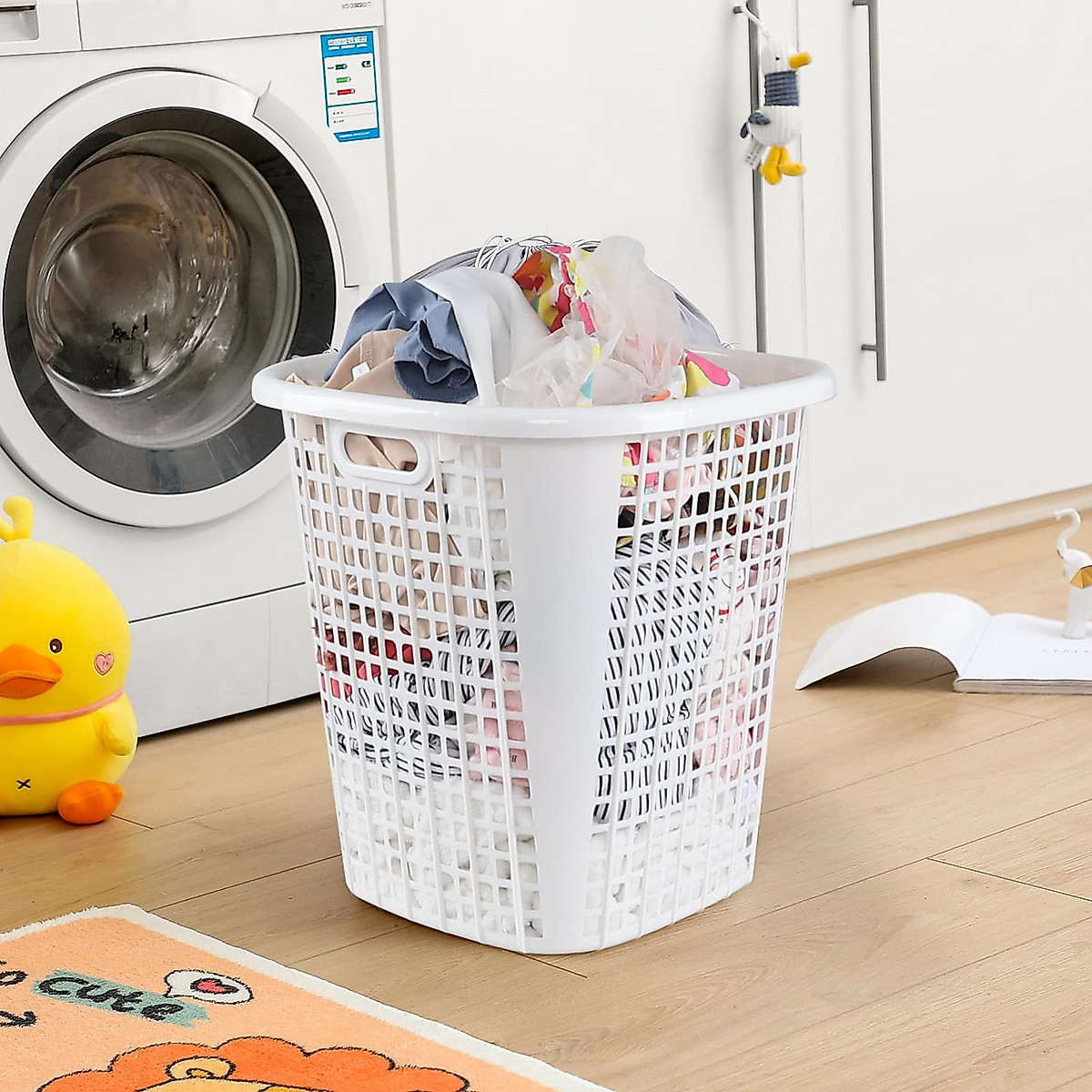 Buyitt Plastic Large Laundry Hamper, Portable Laundry Basket for Home, Bathroom, College (6-Pack, White)