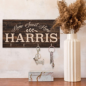 Naive Argo Personalized Wood Wall Mount Key Holder for Couple Mr Mrs Wedding Gift | New Home Décor Customize Key Ring Hook Hanger for Housewarming Gifts | C01D04