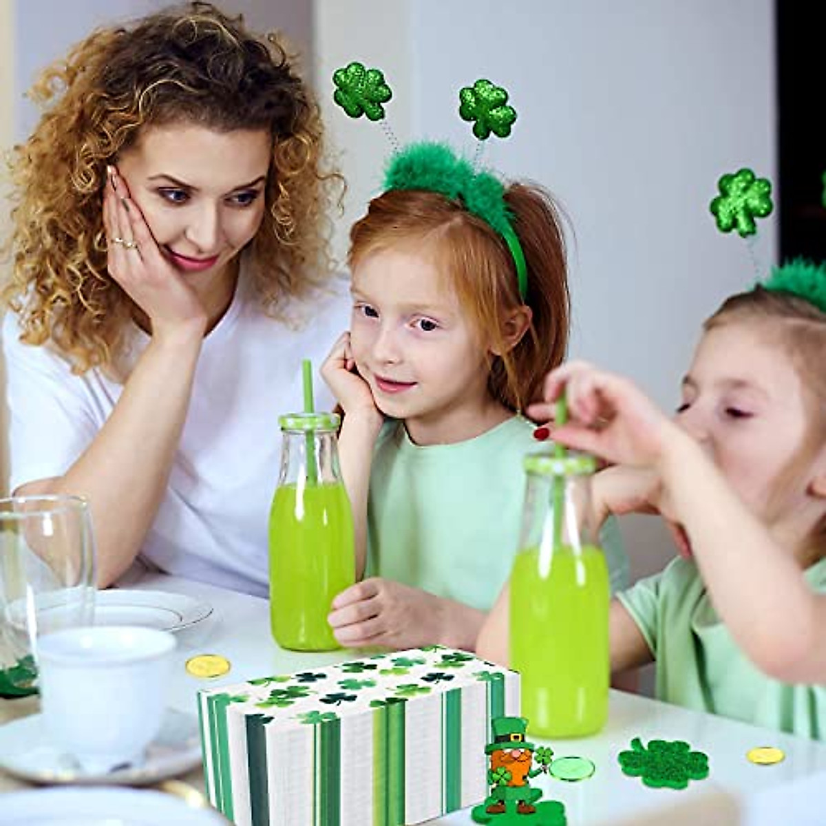 100 Pcs St. Patrick's Day Guest Napkins 3 Ply Disposable Paper Napkins Guest Hand Towels Cocktail Napkins Decorative Napkins for Home Dinner Kitchen Bathroom St Patricks Party Supplies