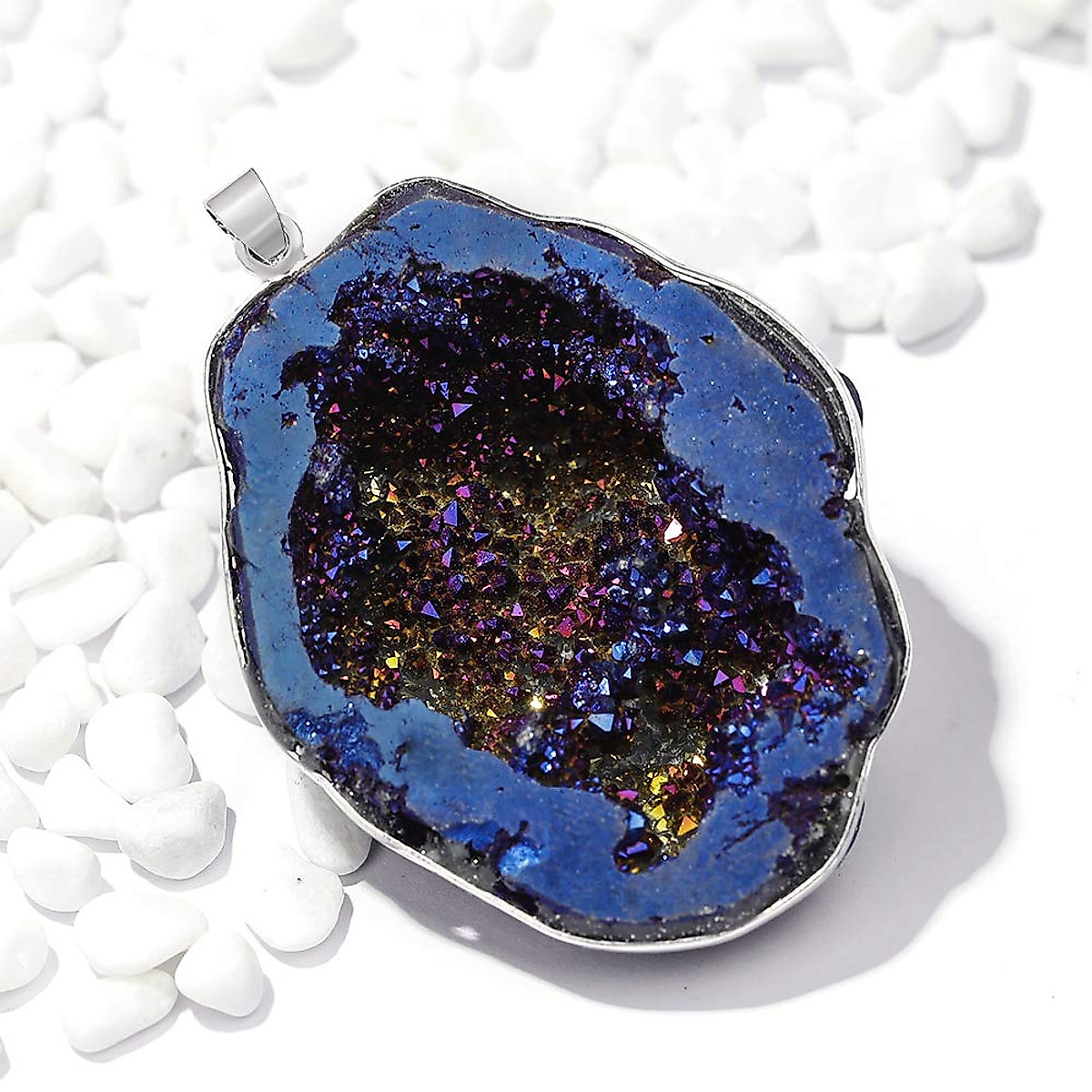 CXD-GEM Natural Agate Titanium Coated Crystal Geode Druzy Gemstone Pendant Hand-wrapped Pendant for Jewelry(Blue)