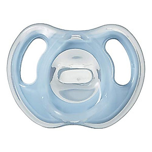 Tommee Tippee Ultra-Light Silicone Pacifier, Symmetrical One-Piece Design, BPA-Free Silicone Binkies, 0-6m, 4-Count